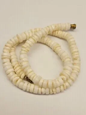 Unsigned | Jewelry | Classic Puka Shell Beaded Choker Necklace | Poshmark